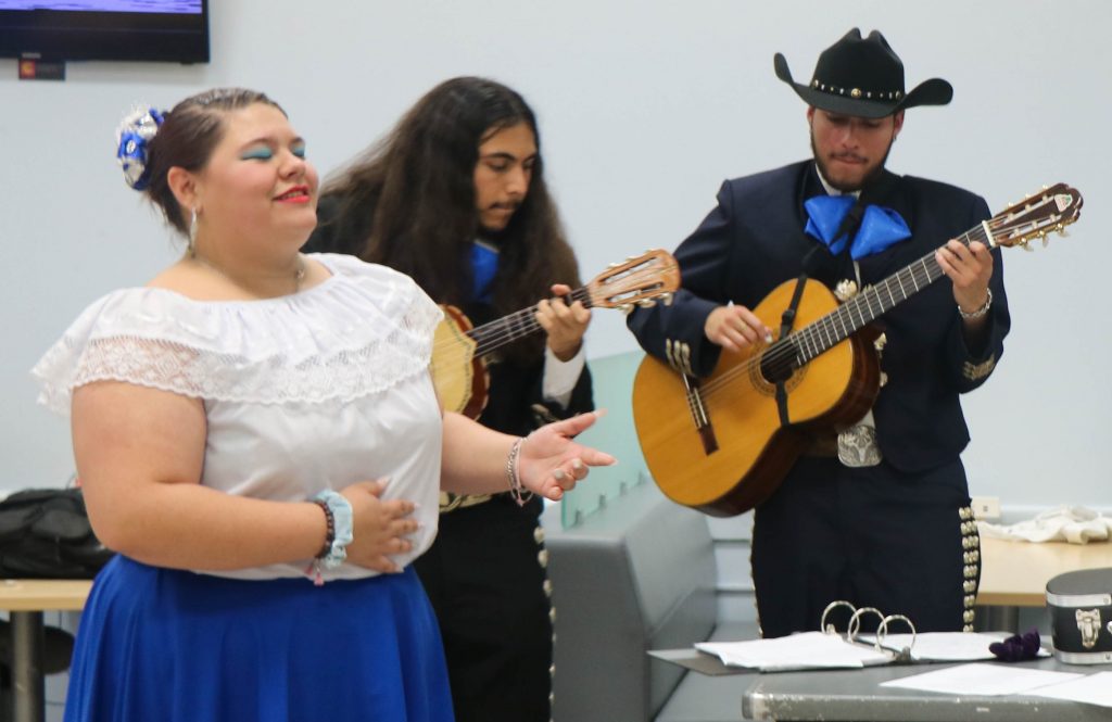 Mariachi Del Mar set to perform – FOGHORN NEWS